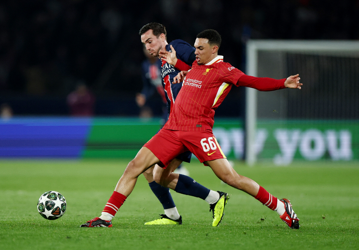 리버풀 대형 경사, HERE WE GO도 쐐기 박았다! "EPL 최고 윙어-철벽 재계약 임박"...최악의 배신자는? "레알 간다"