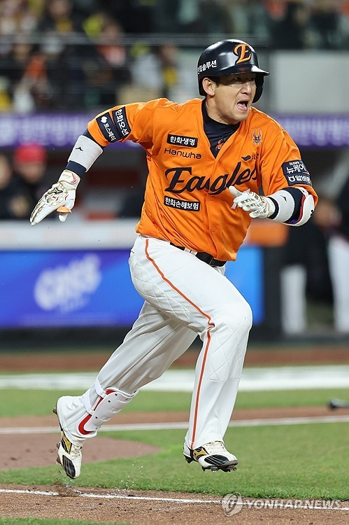 앤더슨 13K 호투-고명준 결승타...SSG, 연장 접전 끝 삼성 3-1 제압