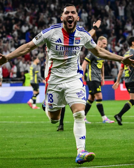 PL 빅클럽 총출동! ‘리그앙+UEL 도움 1위’ 佛 특급 재능 향한 치열한 영입전 예고됐다...“차기 발롱도르 위너 재목”