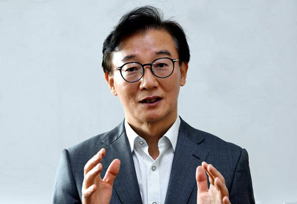 전재수 의원, 대선 불출마 선언…“부산서 역할 다할 것”