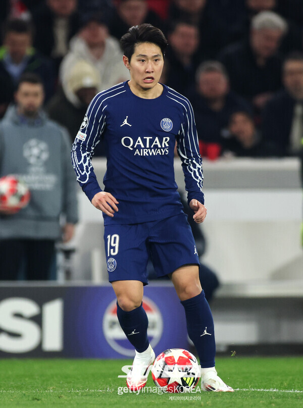 '충격 이적?' 입지 좁아진 이강인(24・사우디)? "PSG 떠날 확률 매우 높아...행선지는 EPL 혹은 사우디"
