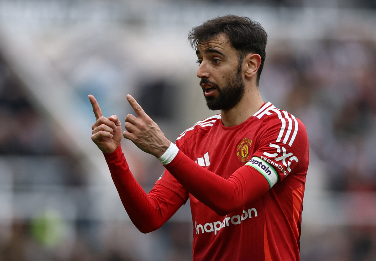 역대 최악의 맨유 EPL 포기했다, 또또또 참사급 경기력....뉴캐슬에 1-4 완패 '14위 추락'