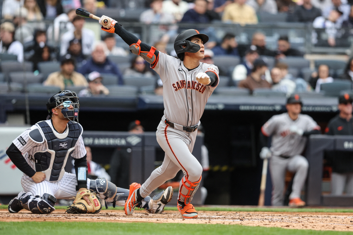 대충격! '이정후 MLB 125년 사상 최초기록 주인공!' 양키스전 2홈런은 역대 자이언츠 타자 중 최초였다