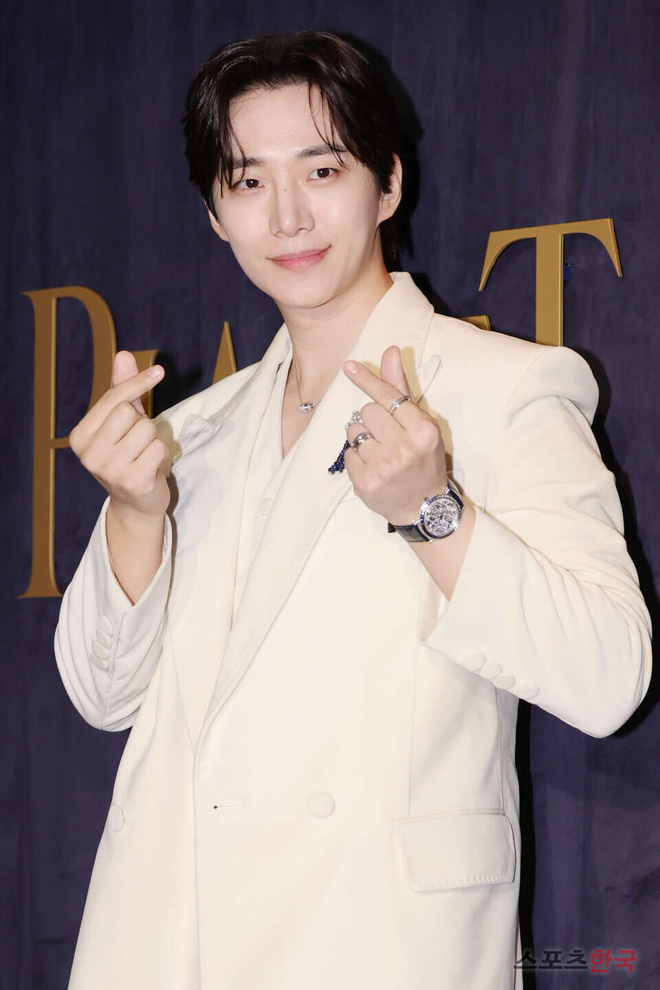 이준호, 훈훈 미담으로 마무리한 JYP 17년 인연 "함께해서 행복했습니다"