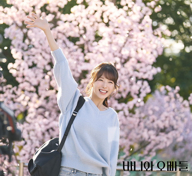 최근 남대생4명과 썸타는 중인 39kg MZ여신의 패션 근황 | 맥스무비