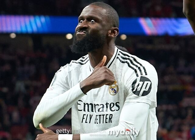 UEFA 고소 확정! ATM 팬클럽, UCL 16강전 'PK 투터치 논란'→법적 조치..."반박할 근거 자료 확보했어"