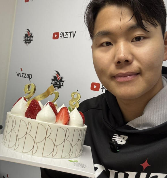 1위 LG보다 낮은 선발 자책점…조용히 강한 kt, ‘타선의 핵’ 로하스·강백호도 반등 신호