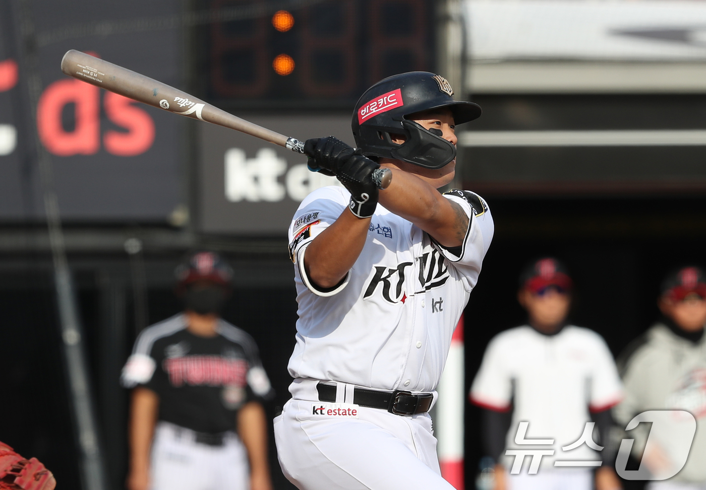 KT, KIA에 3-0 승리…오원석 6이닝 노히트+강백호 결승포