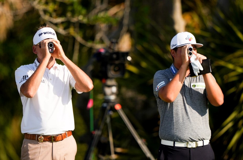 PGA 투어도 거리측정기 쓴다