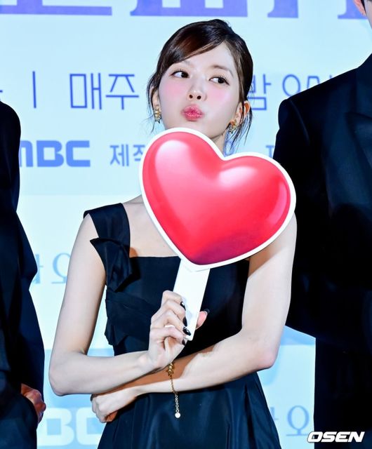 시청률 0%대 '바니와 오빠들', 해외서 터졌다