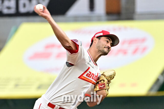 155km KKKKKKKK, 탈삼진 괴물 등장 알리나…'박찬호 닮은꼴' 한국계 투수 첫 선, KBO 데뷔전 어땠나 [MD인천]
