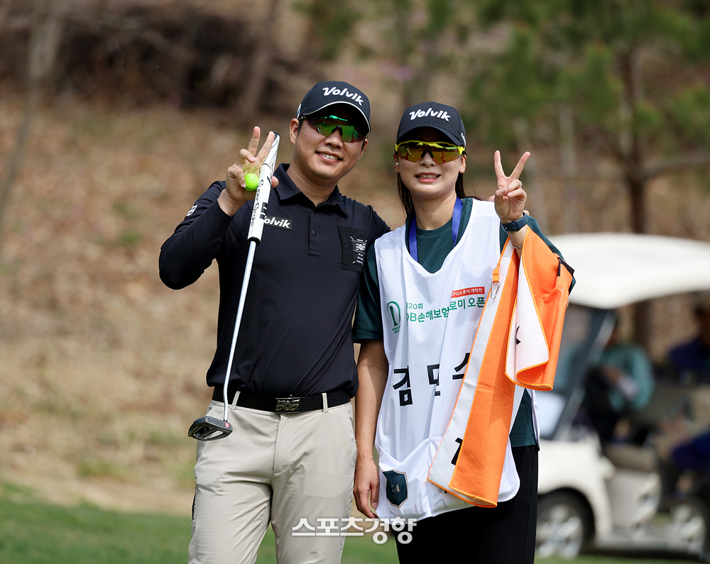아내 캐디와 함께 뛴 김민수, 2025 KPGA 개막전 첫날 공동선두 “올해는 꼭 우승”… 아마추어 김민수도 강세