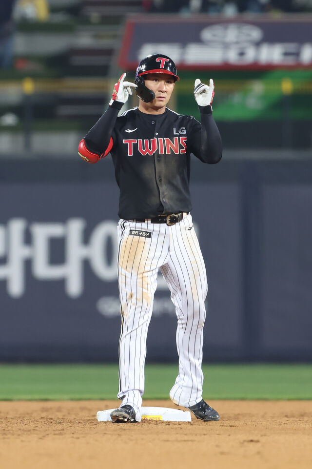 '오지환이 지배했다' 4안타 맹타+폭풍 주루→치리노스 QS... LG, SSG 5연패 안겼다 [MD인천]