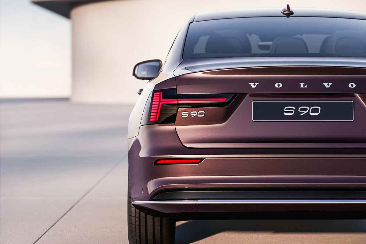 "제네시스 괜히 샀네" G80급 플래그십 세단, 볼보 S90 대격변! | 카프레스