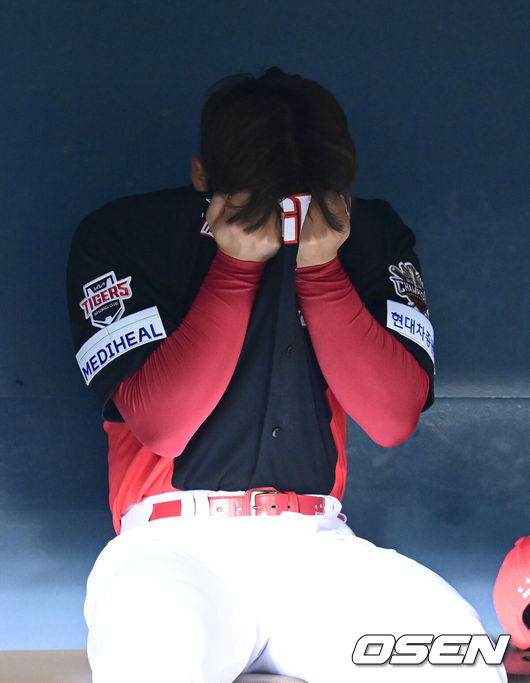 ‘3G 연속 조기강판→ERA 15.88’ 윤영철 결국 1군 말소…꽃감독 임기영 불렀다 [오!쎈 잠실]