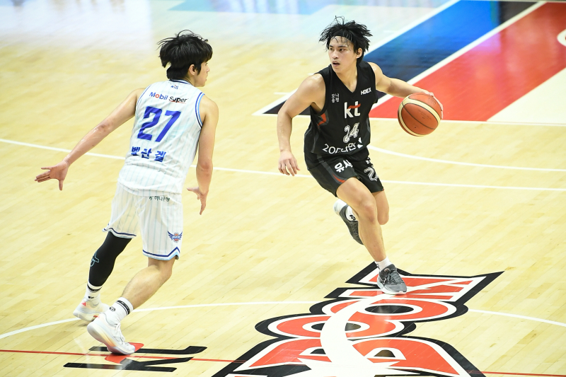 ‘2점 차’ 마지막까지 치열했던 KT-KOGAS, 논란의 3Q ‘속공 2점’