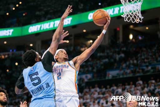 휴스턴, GSW에 덜미...나머지 상위 시드 팀은 대승 [NBA PO]