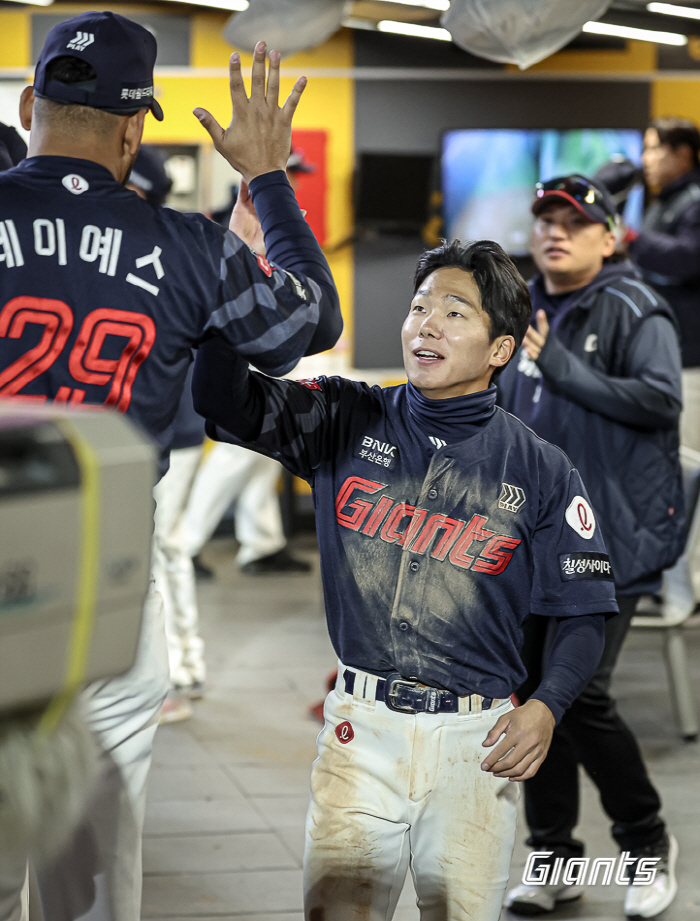 "너 자신을 믿어라" 10R 93순위로 프로 입문, 어느덧 8년 → 각성시킨 한마디…"올겨울 결혼합니다!" [인터뷰]