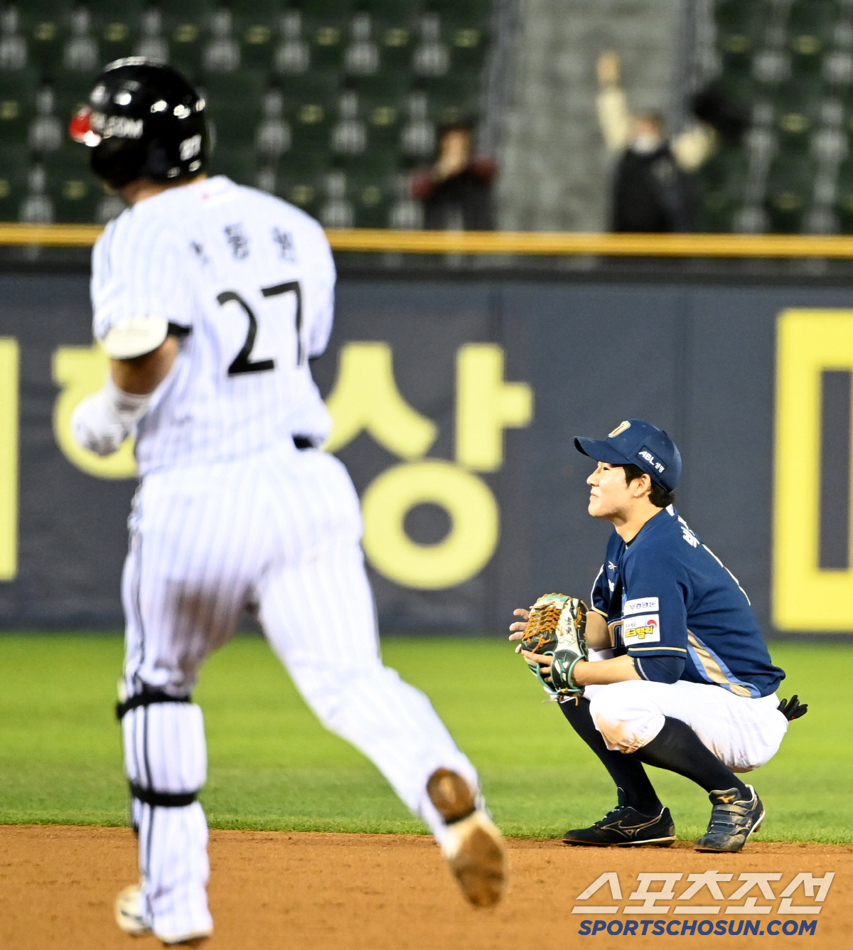 '아뿔싸' 5-5, 9회 1사 3루 끝내기 찬스인데... KS MVP를 대타로 내지 못하다니... 왜[잠실 현장]