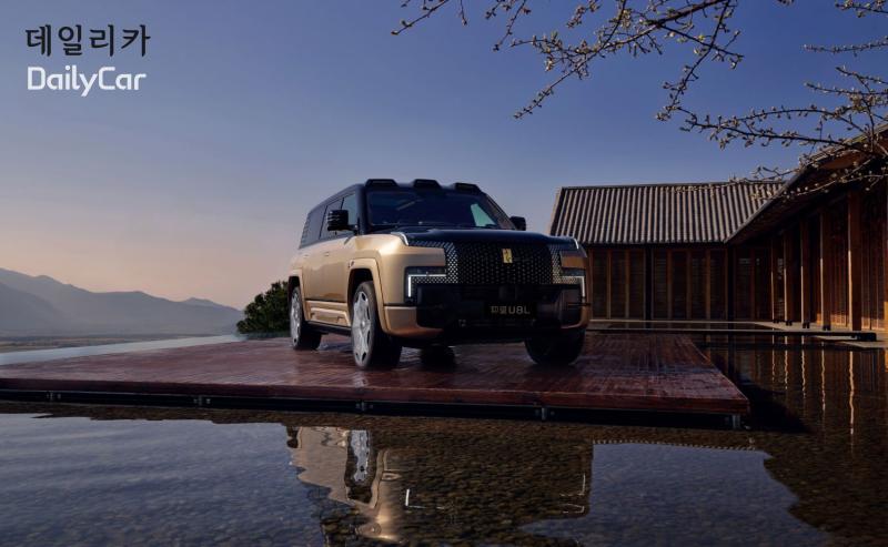 양왕, 금으로 치장한 6인승 플래그십 SUV ‘U8L’ 공개..휠베이스는 3250mm | 데일리카