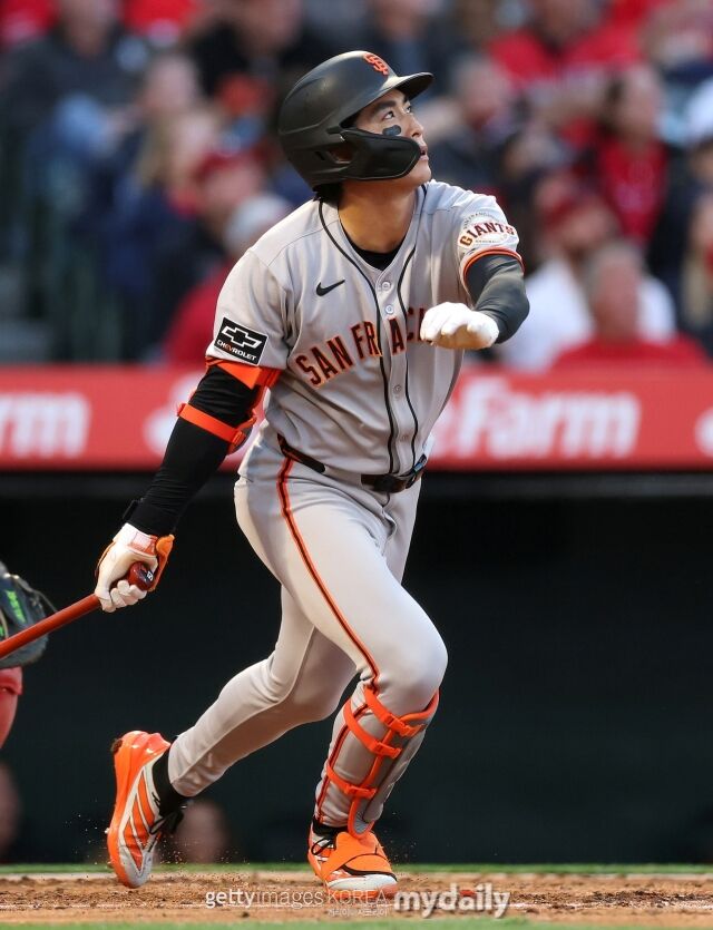 “이정후 KBO→ML, 타격 물음표였는데” SF 1620억원 외야수 신선한 충격…ML 개막 1개월 승자 ‘우뚝’