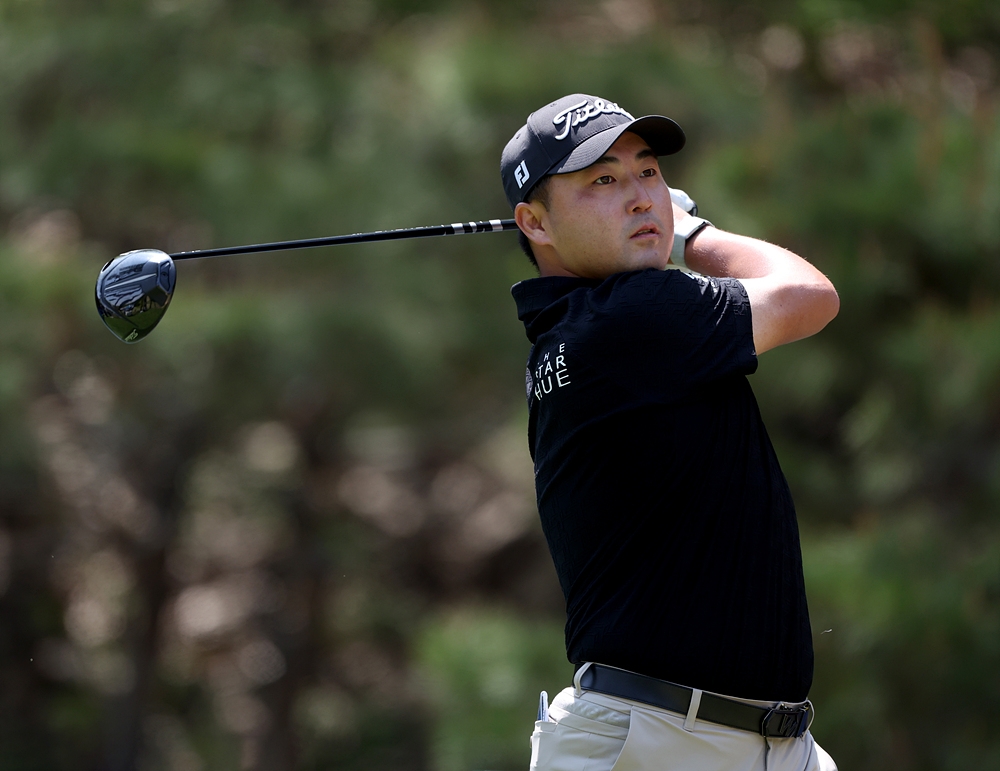 이태훈, KPGA 투어 우리금융 챔피언십 3R 1타 차 단독 선두