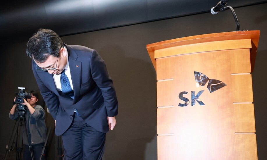 SKT, 국민 절반 피해자 만들고도 ‘이용자 책임’ 따지나