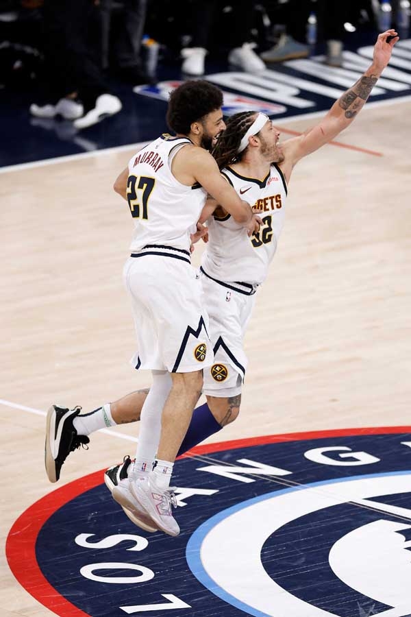 OKC, 가장 먼저 2라운드행 확정...GSW는 버틀러없이도 승리