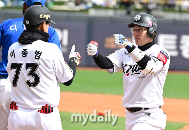 'KT 또 부상자 발생' 두산→KT FA 3루수 2군行, 좌측 햄스트링 부상→2주 휴식…오윤석도 부상으로 1군 말소