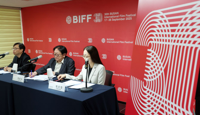 정한석 BIFF 집행위원장 "세대교체→새 리더십…선정위도 유연화"