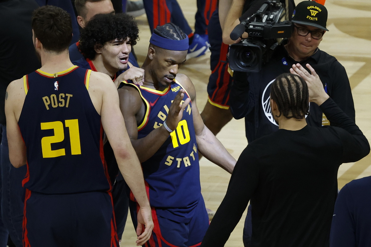 돈을 위해 태업도 불사하는 추태도 부리지만, 실력 하나는 ‘진퉁’…지미 버틀러, 클러치 상황 지배하며 GSW의 PO 4차전 승리 이끌다