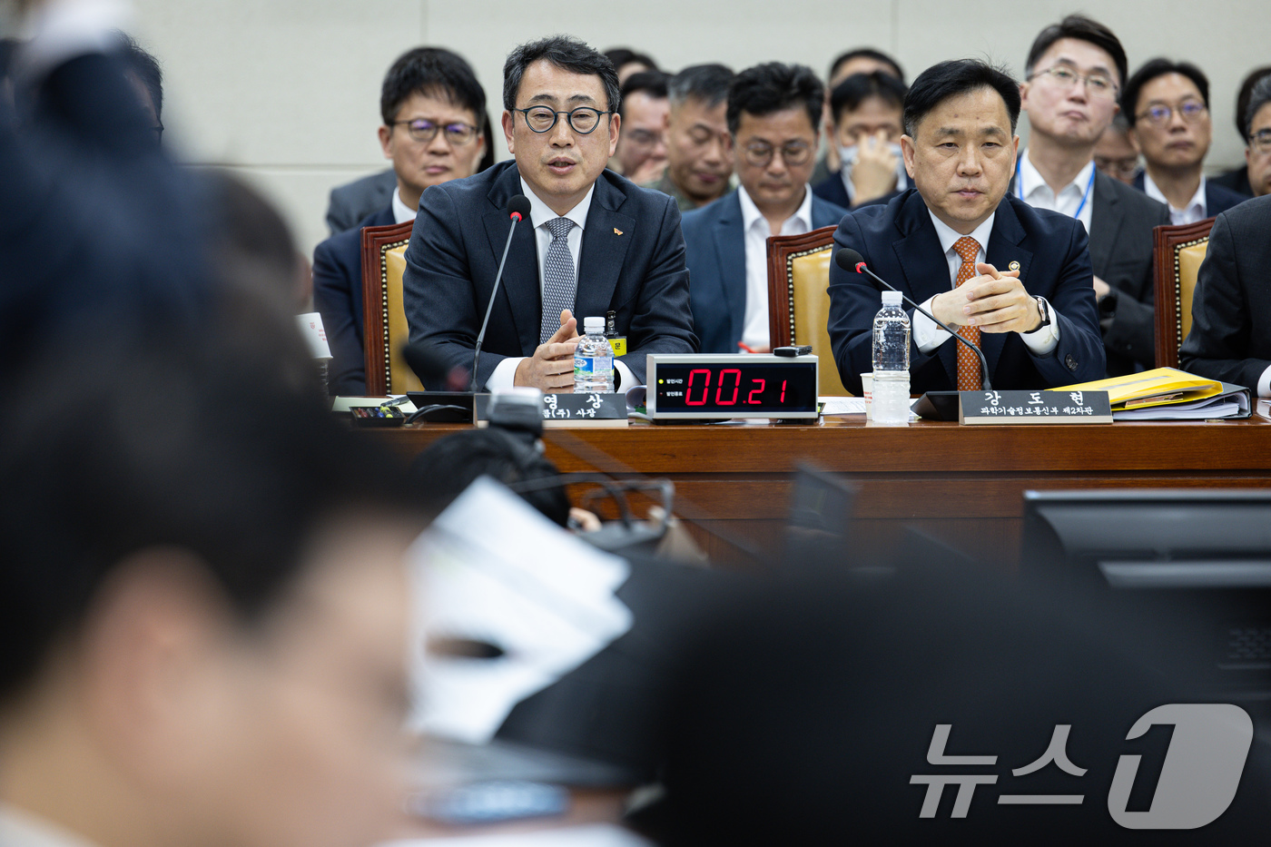 [뉴스1 PICK]청문회 출석한 유영상 SKT 대표…'해킹 사고 고개숙여 사과'