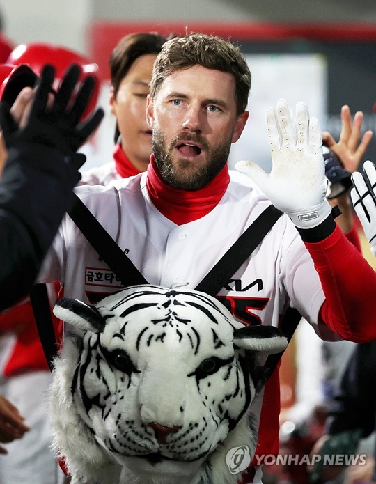 김도영 2루타-위즈덤 역전타… KIA 타선이 힘을 되찾았다[초점]