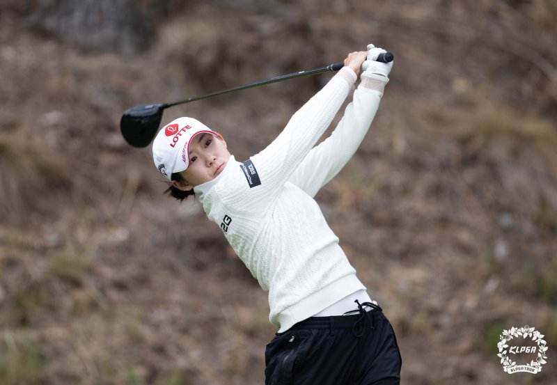 KLPGA 첫 메이저대회 초대박 예고! 선두권만 15명? 역대급 혼전의 1R