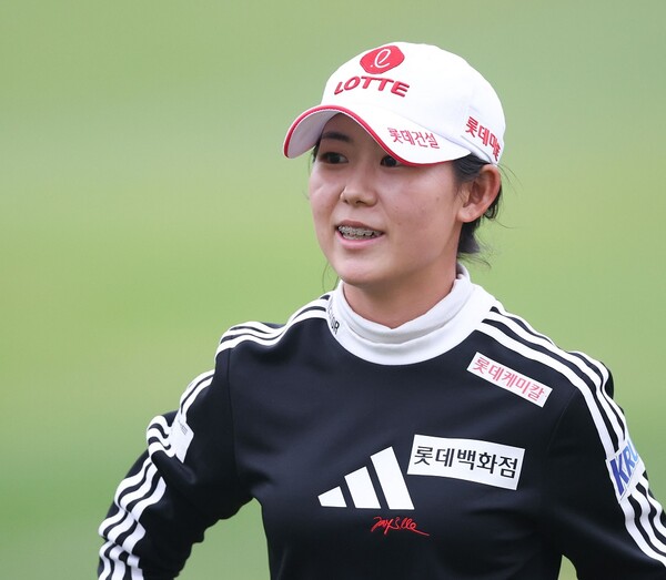 황유민, 메이저 KLPGA 챔피언십 첫날 단독 선두