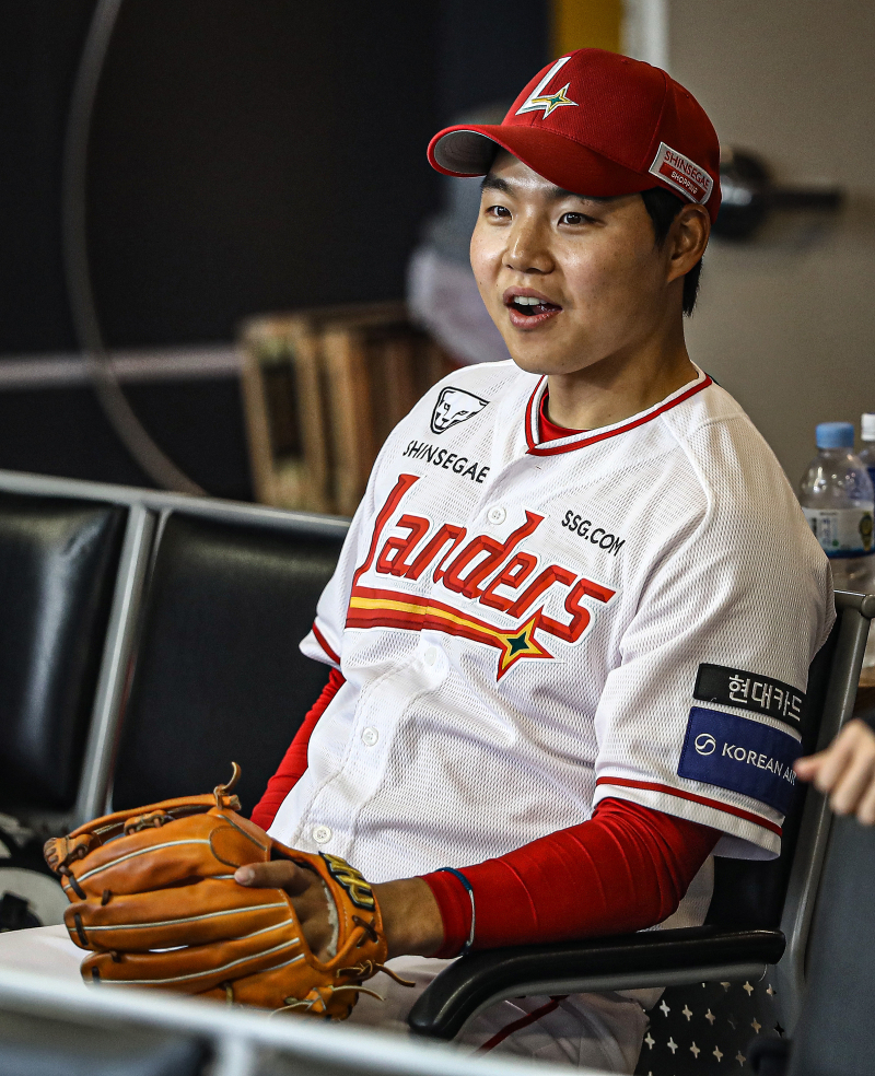 새벽 6시 반 출근 열정 그대로, "한 번 잘려봤으니, 하고 싶은 대로 해보려고요" [IS 인터뷰]