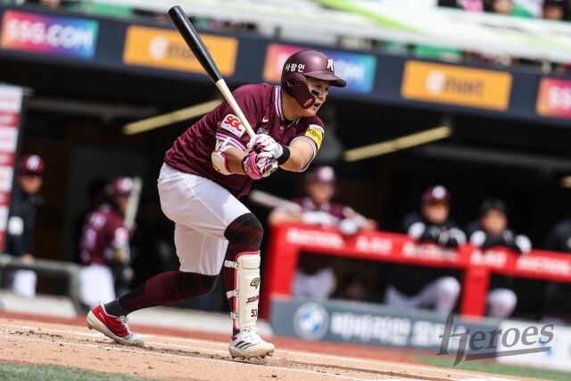 로젠버그 KKKKKK 1실점 역투, '완봉패' 고영표 상대 16안타 설욕→키움 3연패 탈출…KT, 안현민 연타석 홈런이 위안 [MD수원]