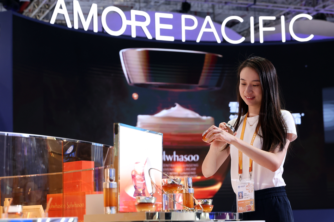 What's K-beauty's top firm in Q1? Amorepacific rises as LG H&H falls