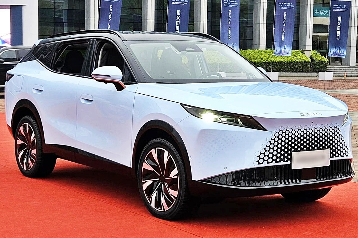 주행거리 '1,200km' 국산차 씹어먹은 SUV.. 출시 소식에 현대기아 '비상' | 오토포크