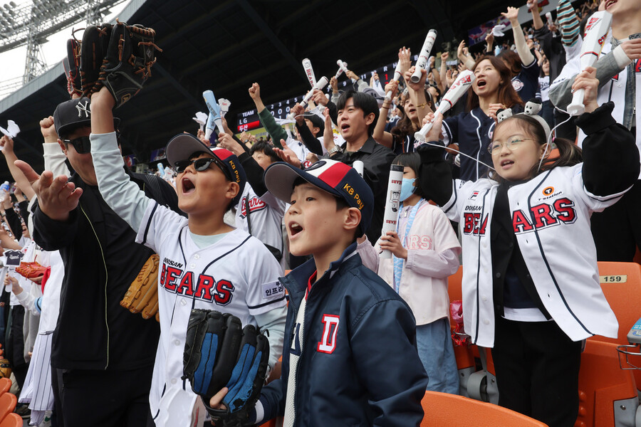 KBO리그, 역대 최소 175경기 만에 300만 관중 돌파