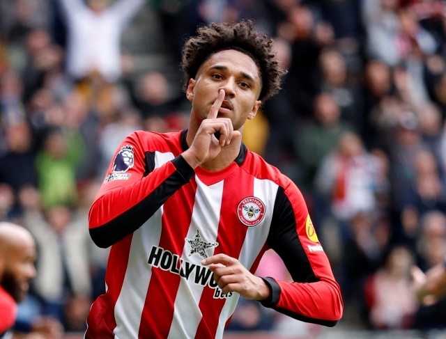 유로파 벗어나면 ‘동네북’ 맨유, ‘또또또또또또’ 못 이겼다…브렌트포트에 3-4 패배→PL 6G 무승 침묵 [EPL]