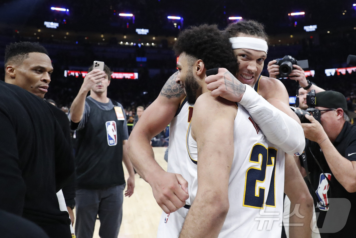 종료 4초 전 역전 3점포…NBA 덴버, PO 2R서 OKC 꺾고 기선 제압
