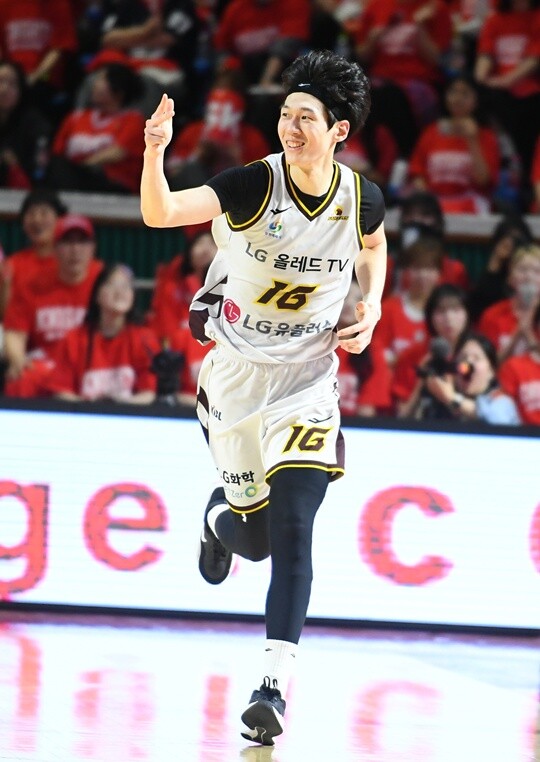 [KBL FINAL] 마지막 7점에 기여한 LG 정인덕, “2차전도 잡고 싶다”