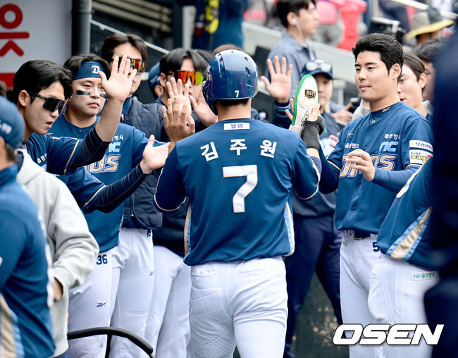 김형준 투런+데이비슨 솔로+라일리 6이닝 1실점...NC, KT 6-3 꺾고 4연승 신바람 [수원 리뷰]