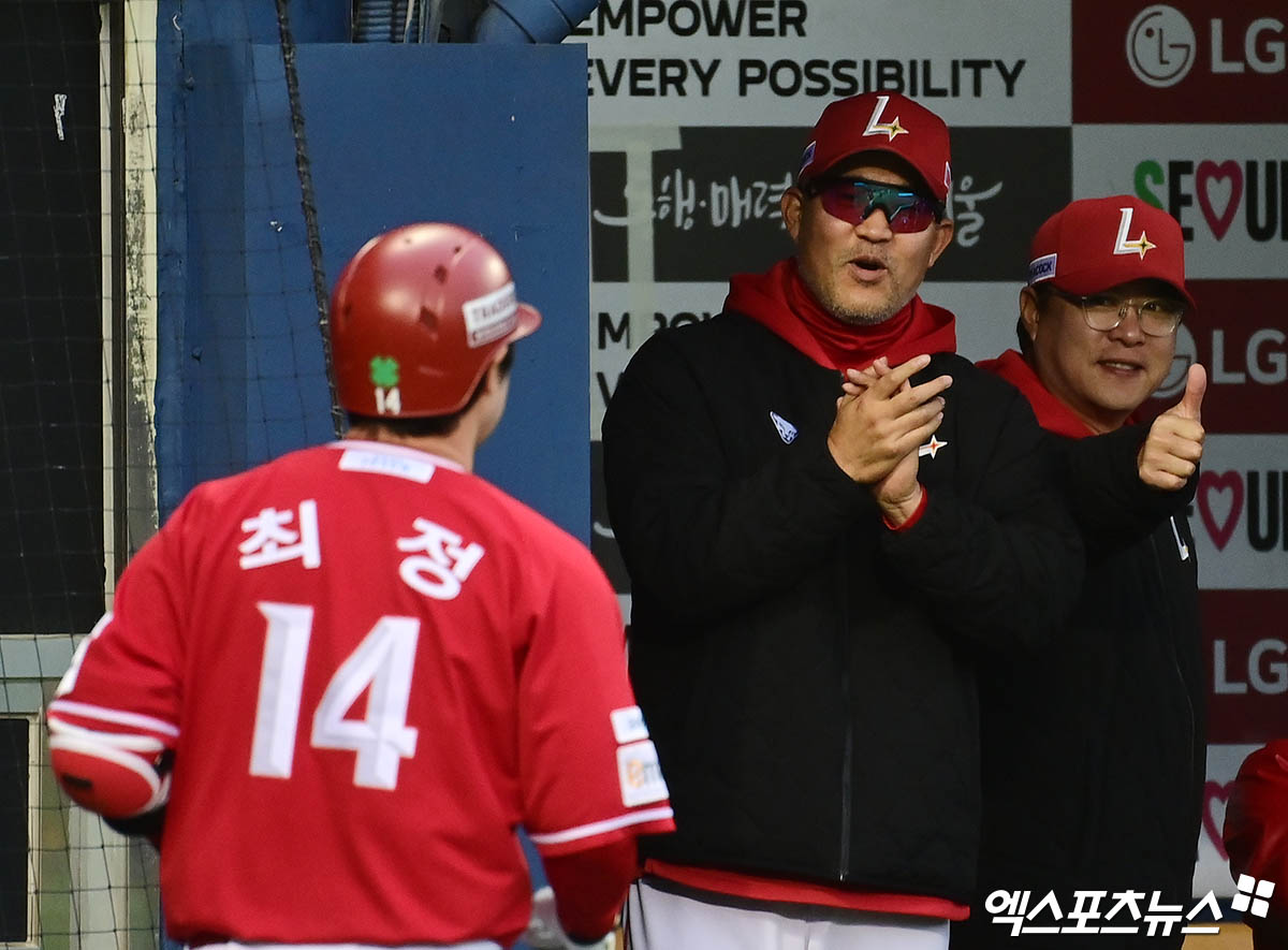 타격폼이 27가지라고?…KBO 최초 500홈런 '-2' 최정이 KBO 최고 타자일 수밖에 없는 이유 [사직 현장]