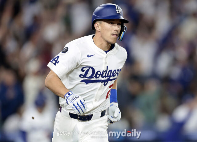 "에드먼 대체 선수 아닌, 함께 뛰었으면" 김혜성, 단 2G 임팩트로 LAD 팬들 마음까지 사로잡았다