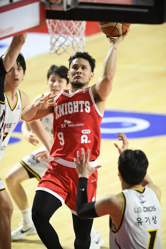[KBL FINAL] ‘2차전 깜짝 활약’ SK 고메즈 딜 리아노, “창원에서 2승을 거두고 싶다”