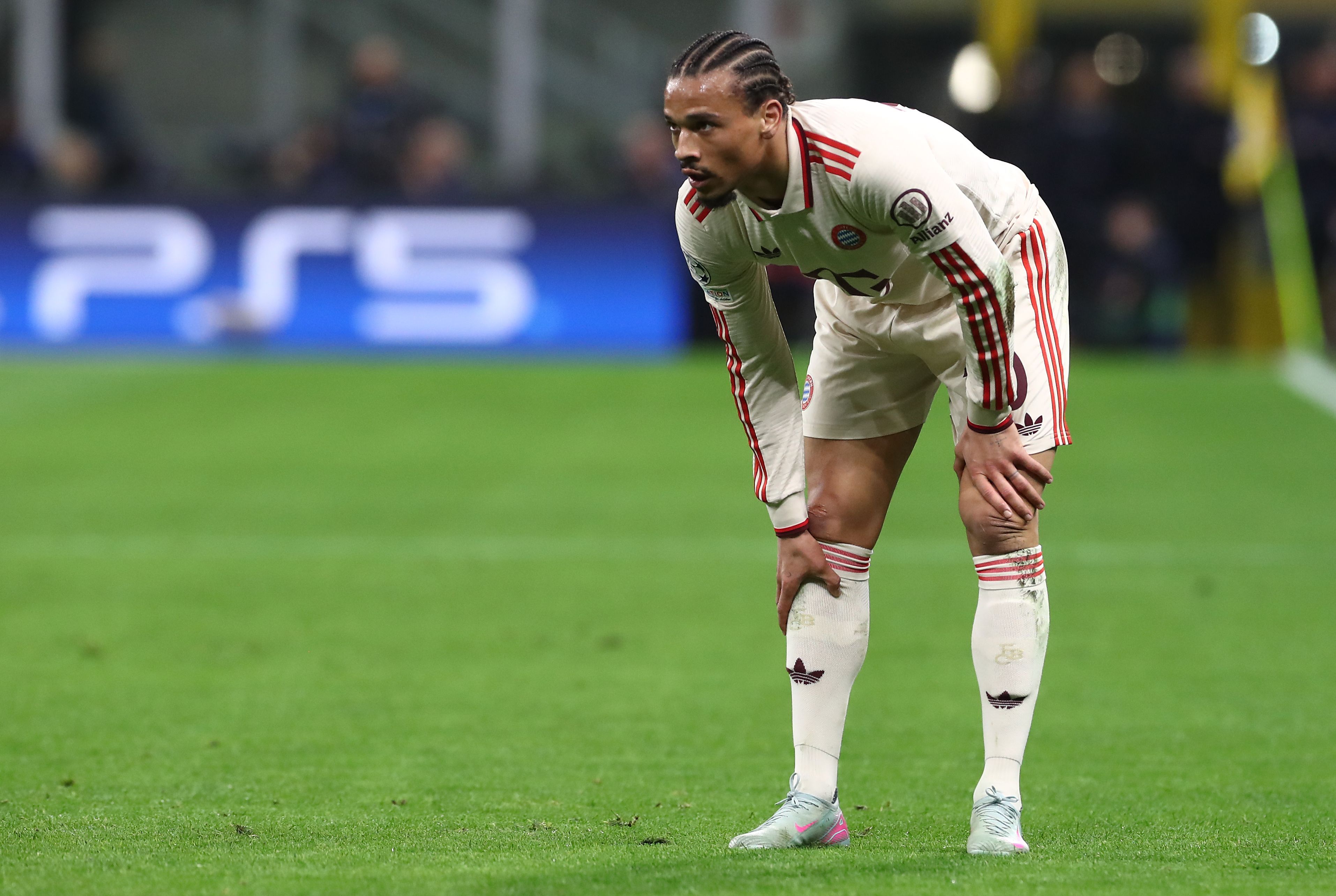 KIM 패싱한 바이에른 뮌헨, 제대로 ‘통수’ 맞았다!...1티어 기자 컨펌, 재계약 거부하고 EPL행 모색