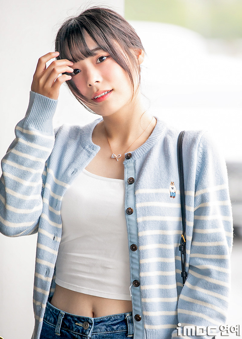 [포토] QWER 시연, 날씨 시연하다