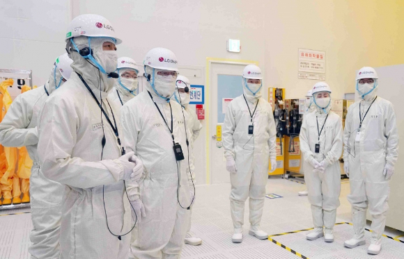 LGD, AI로 OLED 품질분석 시간 3주에서 2일로 단축